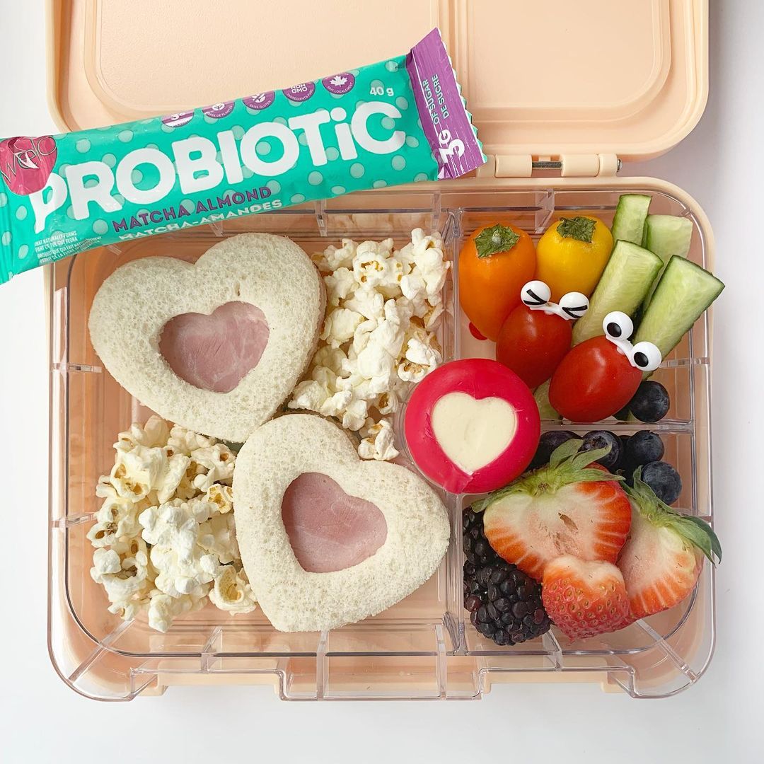 How to pack a bento lunch box?